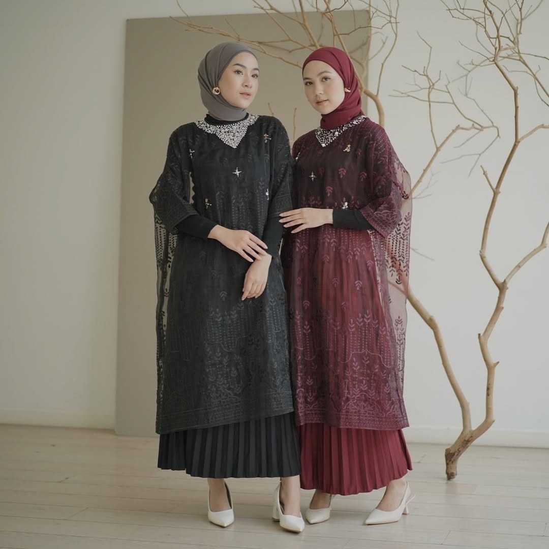 Our Clothes Official | Oclo Official - Oclo Livanda Outer Lace Tulle ...